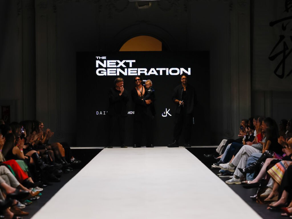 Kunstmodedesign Herbststrasse: Genre Bending/Mending/Breaking - VIENNA ...